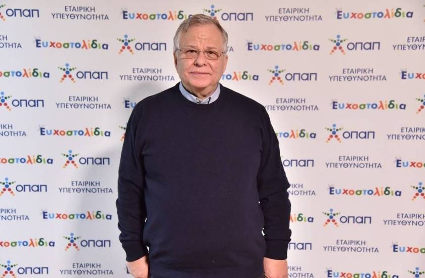 Ευχές και 5.034 δώρα στα παιδιά από τα Ευχοστολίδια - CNN.gr