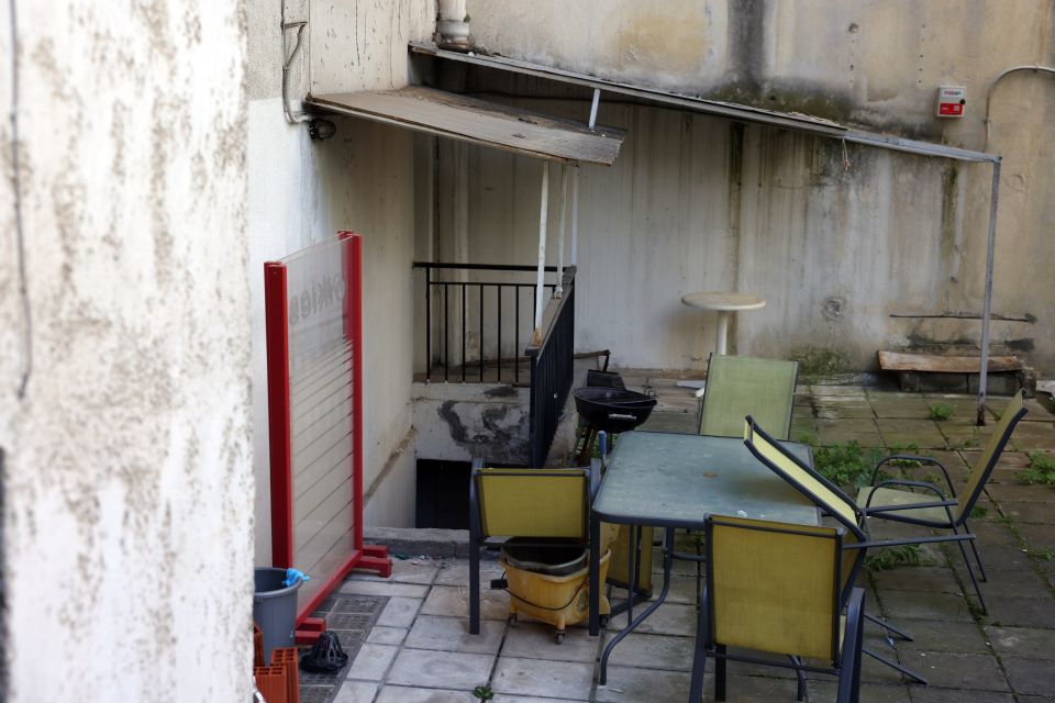 Θεσσαλονίκη: Διάρρηξη με τη μέθοδο ριφιφί σε μεσιτικό γραφείο στη ...